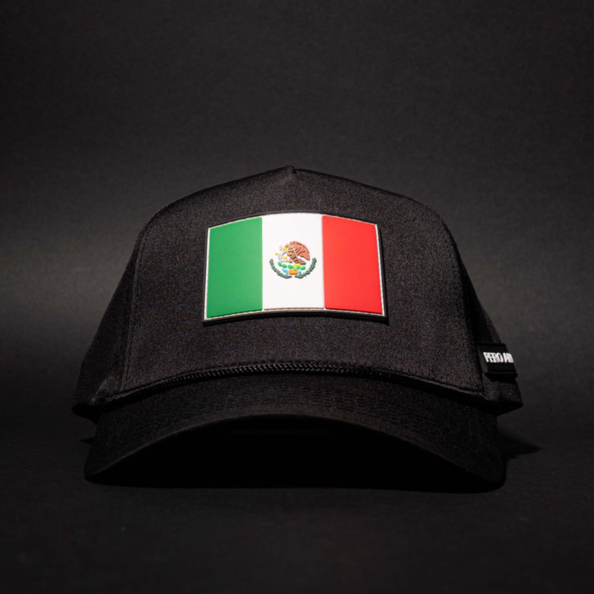 MEXICO BLACK HAT – Pero Anoche
